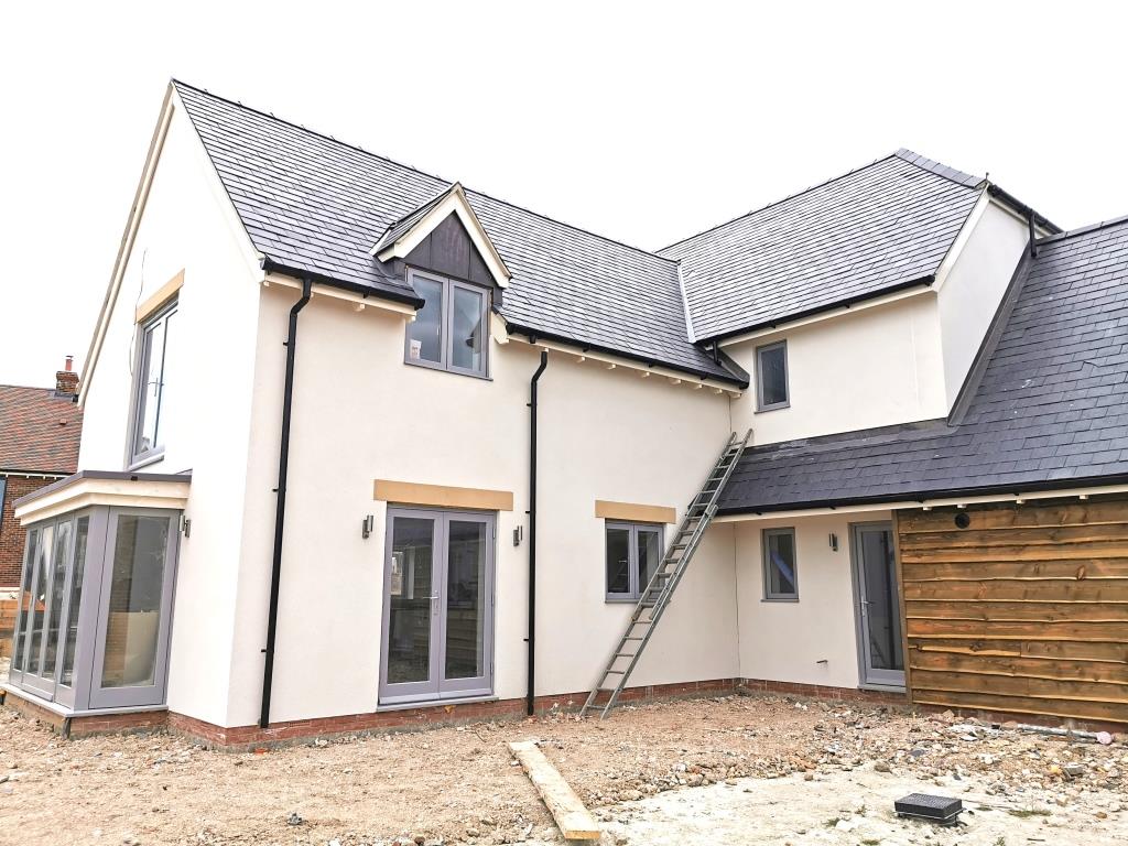 External Render - Linear Plastering